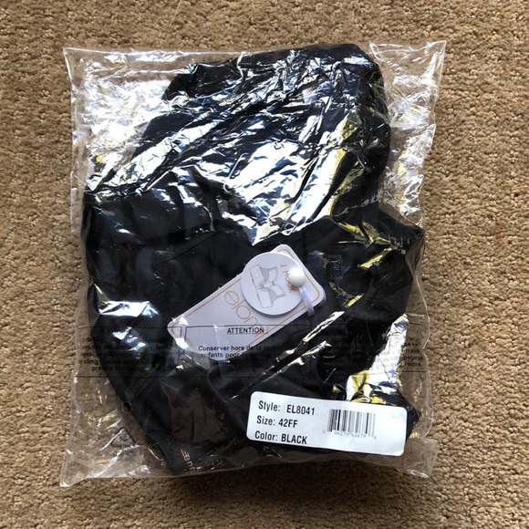 Elomi | Intimates & Sleepwear | Nwt Elomi J Hook High Impact Bra Size ...